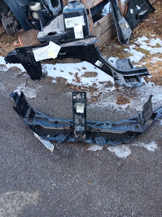 Lonjeron,trager,aripa Lodgy,dokker,dezmembrez Petrosani • OLX.ro