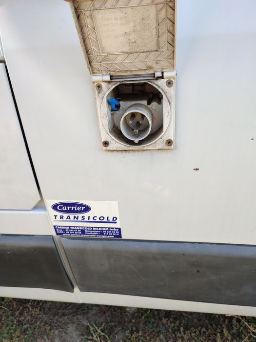 Inchiriez duba frigorifica Arad • OLX.ro