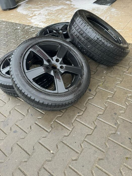 Jante cu anvelope iarna C-uri R17 5x120 BMW VW T5 Resita • OLX.ro