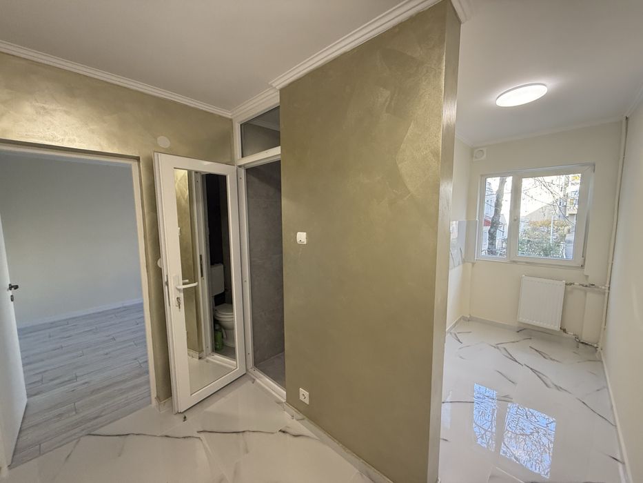 Apartament cu doua camere , zona Rogerius Oradea • OLX.ro