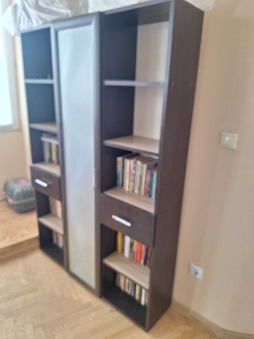 Продавам бюфет 180/120 гр. Шумен Център • OLX.bg