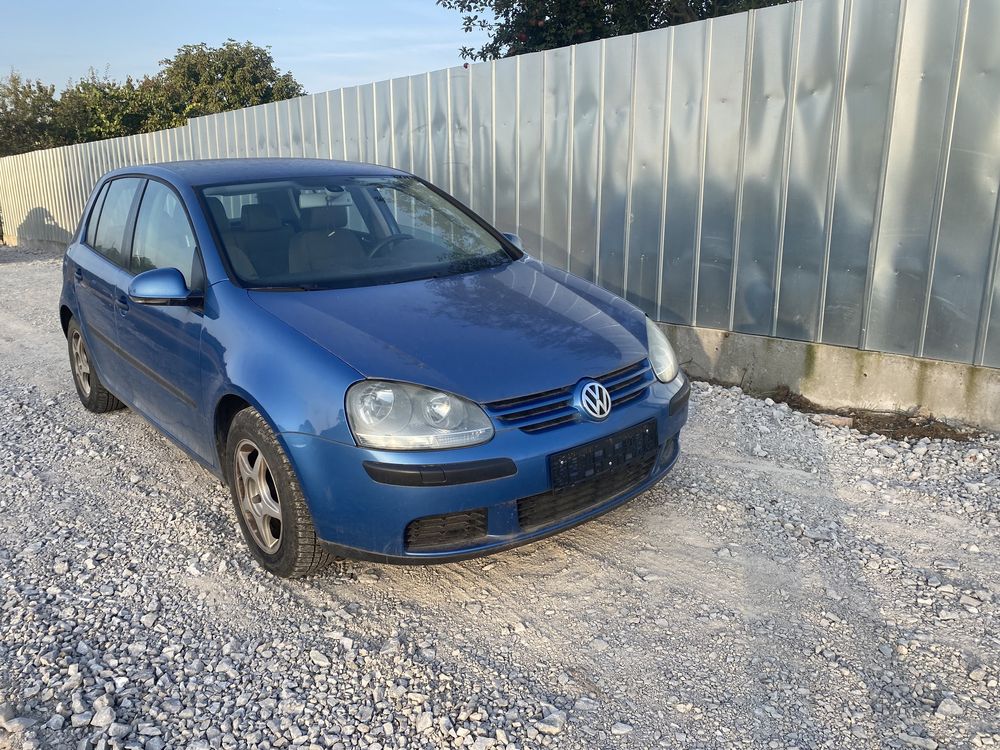 VW Golf 5 1.6FSI на ЧАСТИ, Голф 5 гр. Перник Промишлена зона • OLX.bg