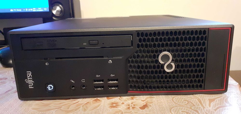 Малък компютър Fujitsu ESPRIMO C700 гр. Бургас Център • OLX.bg
