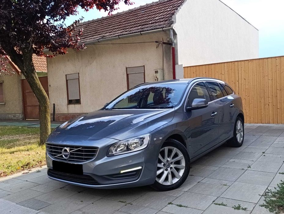 VOLVO V60 d3 2.0 Diesel 150 Cp 2015 Momentum Rate sau Cash Timisoara ...