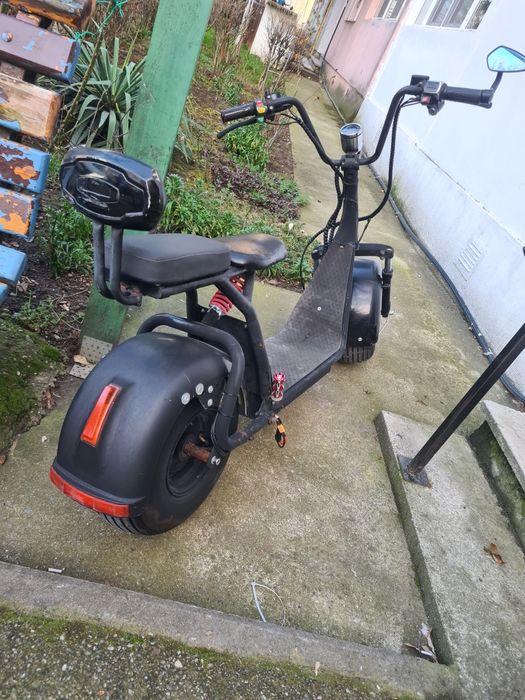 Vând scuter harley Uiesti • OLX.ro