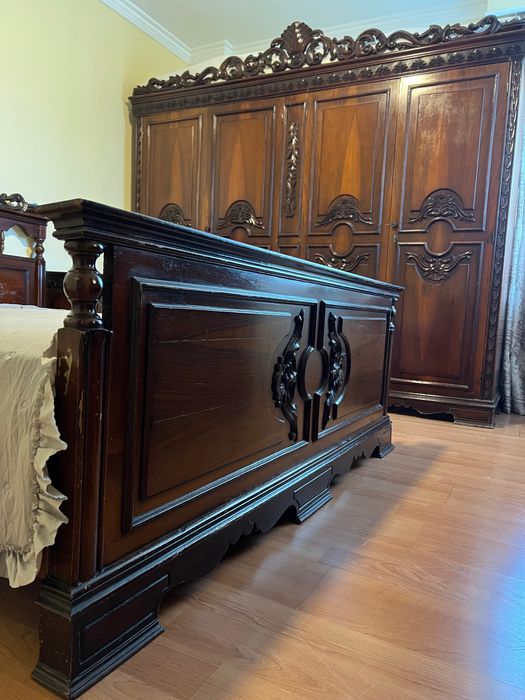 Set Mobilier Dormitor Lemn Masiv stil Baroc Constanta • OLX.ro
