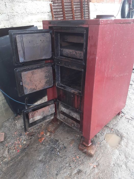 Elemenți cazan viadrus si cazan de otel 45 kw Oradea • OLX.ro
