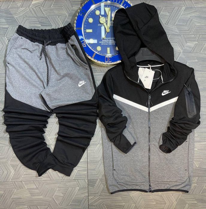 Trening Nike tech Timisoara • OLX.ro