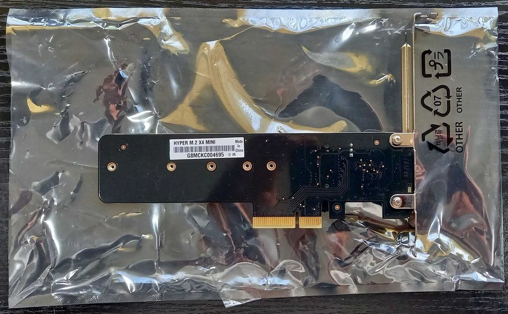 ASUS Hyper M.2 X4 Mini M.2 PCIE placa expansiune + Hyper Kit SAS NVME ...