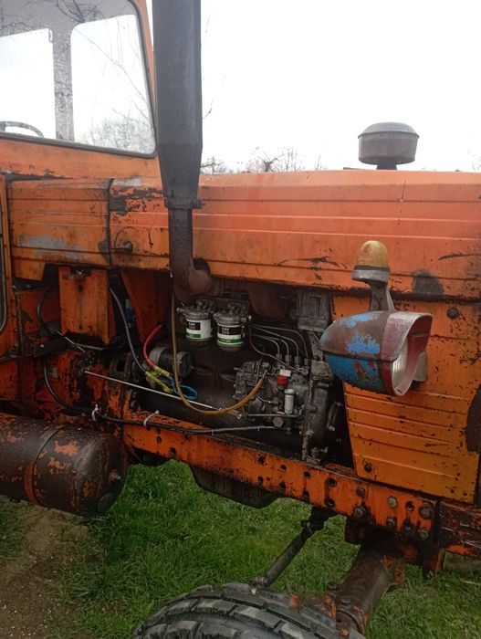 Tractor utb 650, plug 3 brazde Orlat • OLX.ro