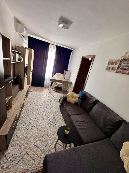 Inchiriez apartament valea rosie str revolutiei Craiova • OLX.ro