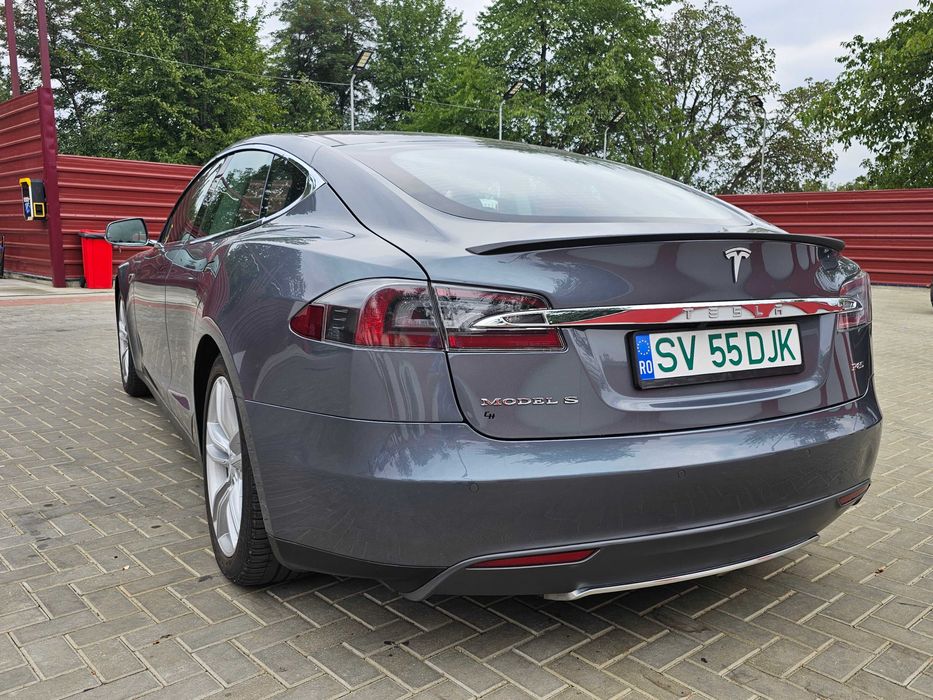TESLA MODEL S / P85 Performance / 420 CP / 7 locuri / Euro 6 Falticeni ...