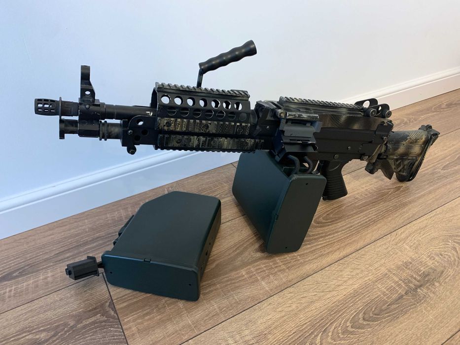 Replica airsoft M249 A&K SAW Pitesti • OLX.ro