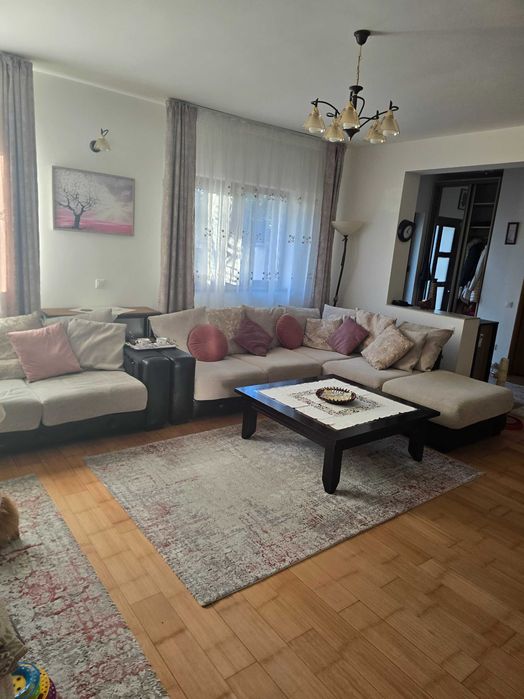 Canapele si masuta mobexpert Domnesti • OLX.ro