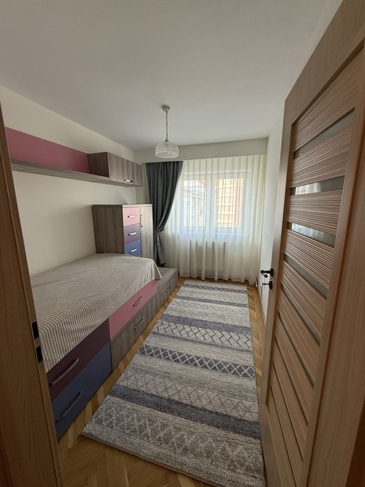 Apartament 3 /4 camere, Calea Dumbravii, zona Finante Sibiu • OLX.ro