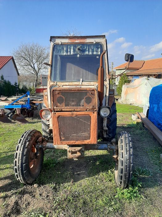 Vând tractor U445 cu remorca Ivrinezu Mare • OLX.ro
