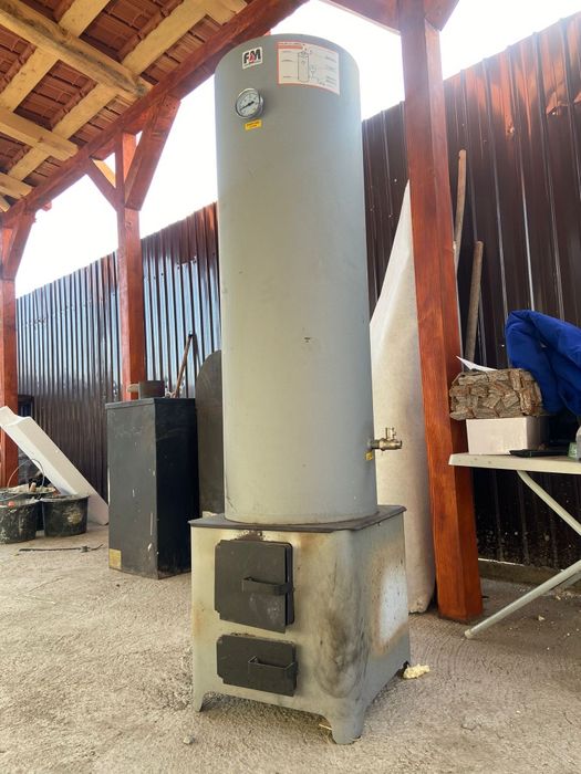 Boiler pe lemne cu focar Sagu • OLX.ro