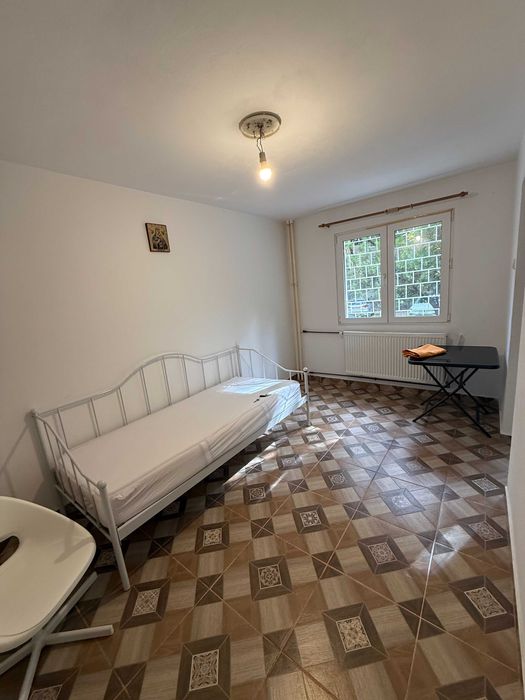 Drumul Taberei,piata Moghioros,langa metrou, Bucuresti Sectorul 6 • OLX.ro