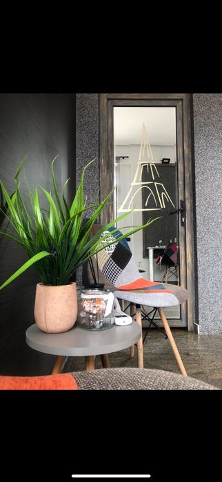 ONNIX Salon închiriază post frizerie sau coafor Radu Negru • OLX.ro