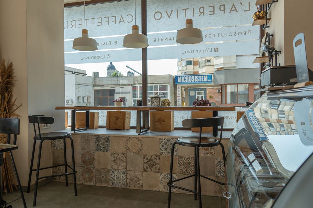 Afacere bar/bacanie la cheie complet echipată Bacau • OLX.ro