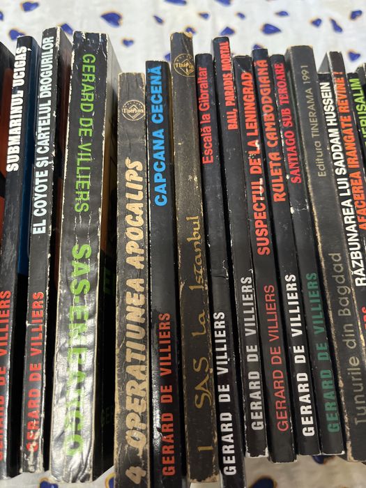 Set de carti SAS de Gerard de Villiers Oradea • OLX.ro