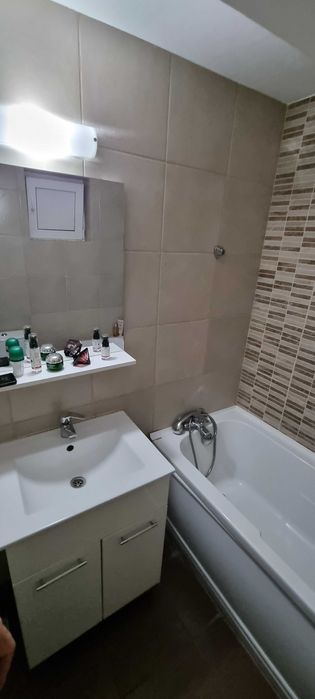 Bun pentru investiție, proprietar vând apartament doua camere Bucuresti ...