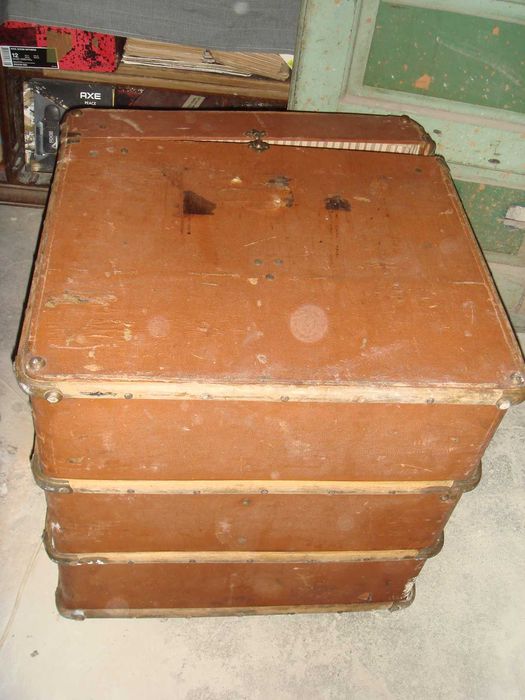 Cufar Vechi Lemn Carton ALAMA intariri Bronz 60/60 Vintage Retro Piele ...