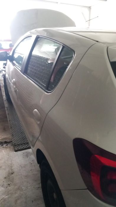 Haion dacia sandero Jilava • OLX.ro