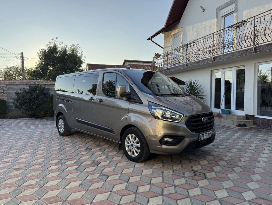 Ford Transit Custom 8+1 locuri Gura Sutii • OLX.ro