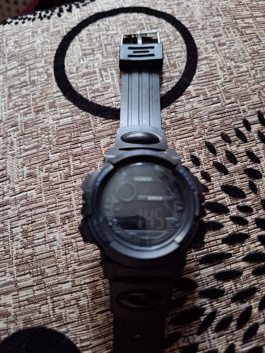 Ceas nou la 40lei Targu-Mures • OLX.ro