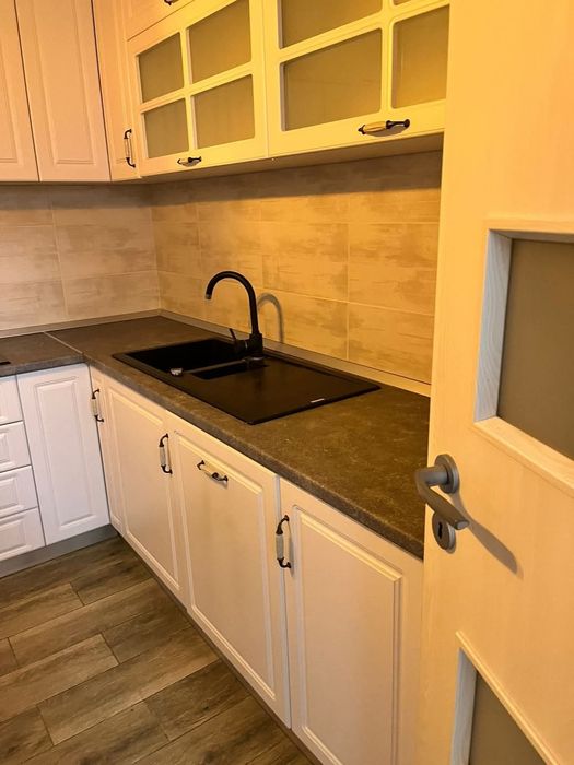 Apartament 3 camere decomandat Metrou "Nicolae Teclu " Bucuresti ...