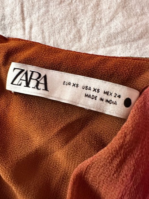 Rochie elegantă Zara XS - S Constanta • OLX.ro