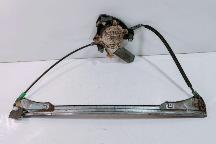 Macara dreapta fata cu motoras 8200169095 Renault Symbol prima gener ...