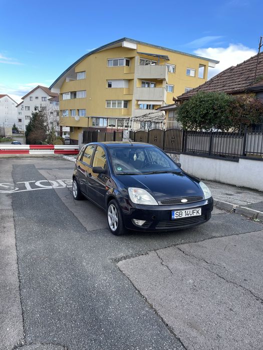 Ford Fiesta MK5 1.6 benzina Ludos • OLX.ro