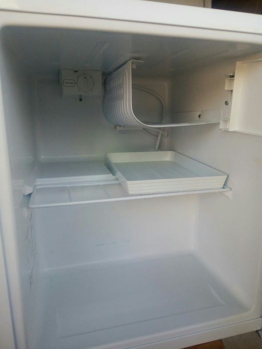 Frigider 12/24v Auto/Rulota/Camion//Camper cu compresor Moinesti • OLX.ro