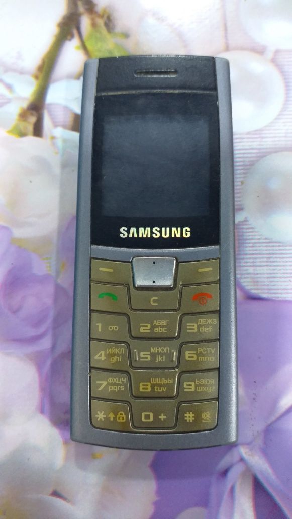 Продам телефон samsung: 5 000 тг. - Мобильные телефоны / смартфоны ...