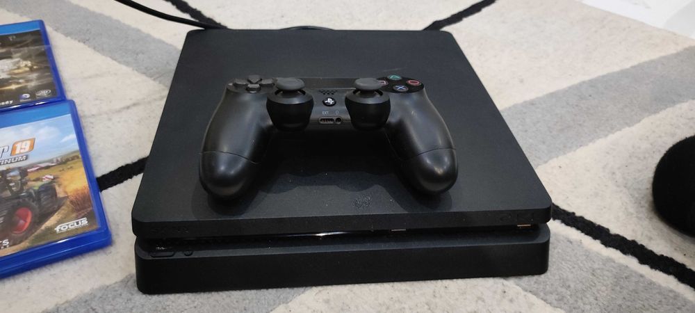PS 4 (500GB) чисто нов! + 5 Игри гр. Върбица • OLX.bg