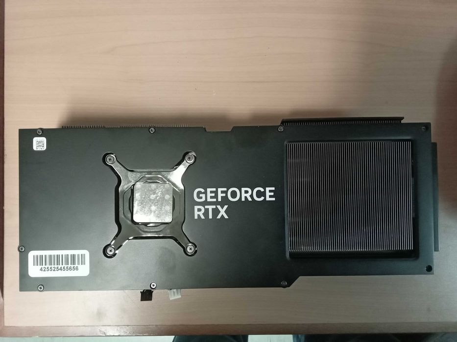DELL Nvidia GeForce RTX 4090 24GB с воден блок Alphacool к.к. Слънчев ...