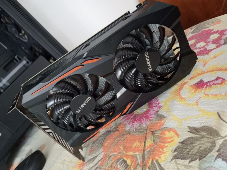 Placa video Gigabyte GeForce® GTX 1050 OC WINDFORCE, 2GB GDDR5, 128-bi ...