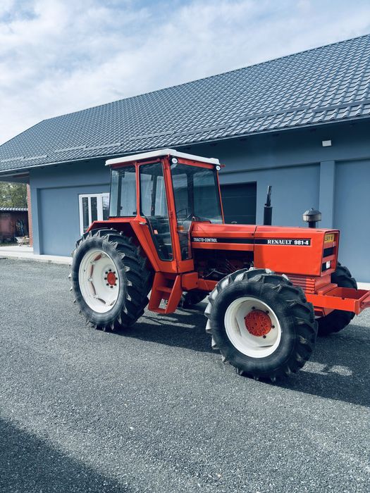 Tractor Renault 981-4 Salsig • OLX.ro