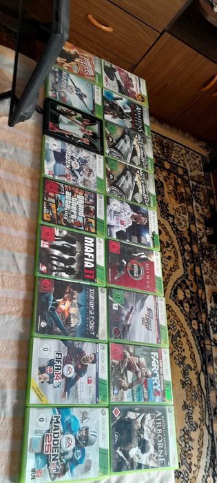 Xbox360 с 20 игри +монитор джоистици 2бр зарядно и цялото окабеляване. гр. Казанлък • OLX.bg