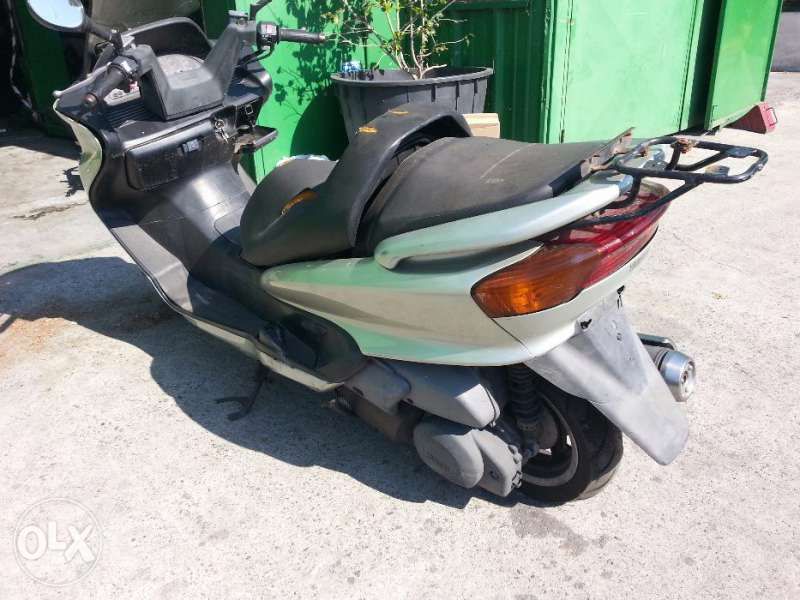 Мотоциклет,скутер Ямаха Маджести (Yamaha Majesty )250-на части гр. Пловдив Христо Смирненски ...