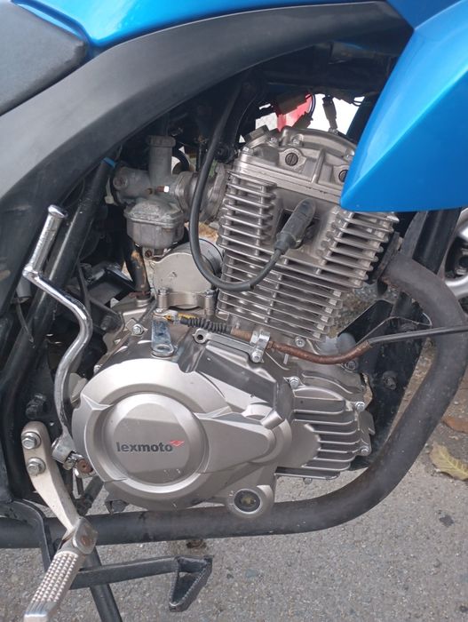 Vand motocicleta a1 Lexmoto assault 125cc, [daytona monster] Arad • OLX.ro