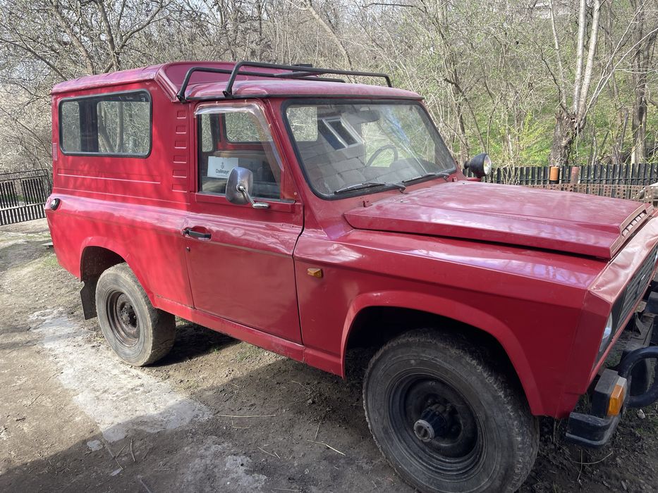 Vand ARO 243 benzina Campulung • OLX.ro