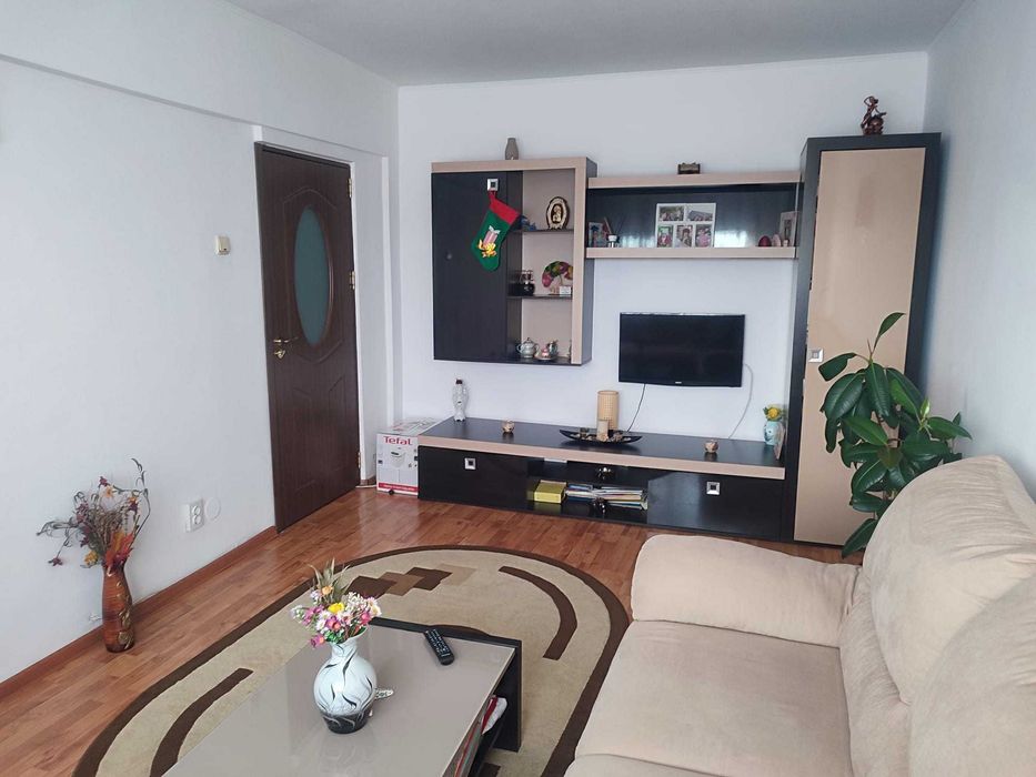 Apartament 2 camere Trivale Pitesti • OLX.ro