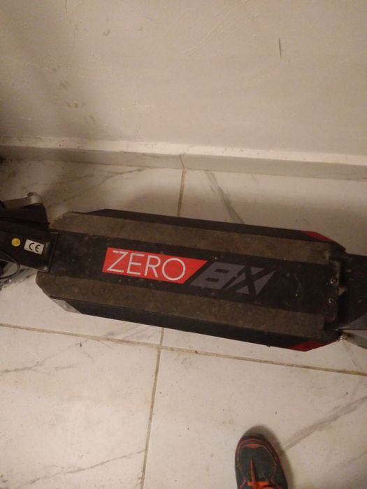 Trotineta zero 8x Bucuresti Sectorul 4 • OLX.ro