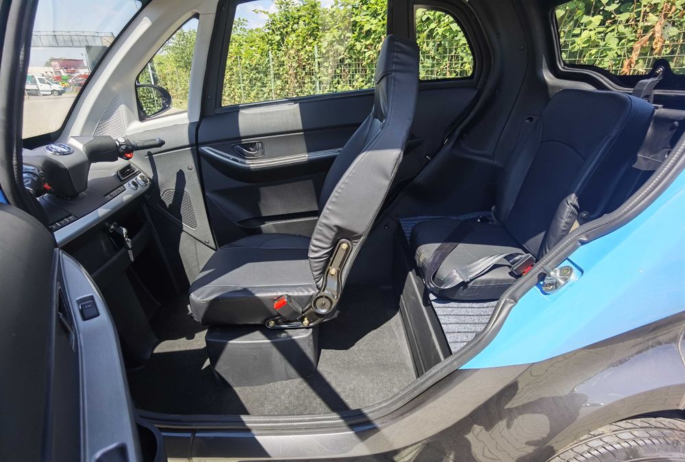 Vehicul electric cu 3 roti model AERA X2 motor 1200 W fara permis ...