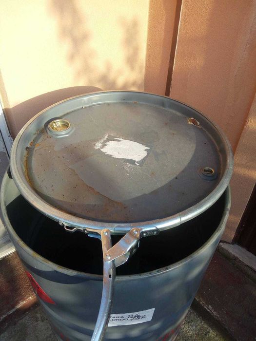 Butoaie/Butoi tabla 200 Litri cu capac detasabil Vanatori • OLX.ro