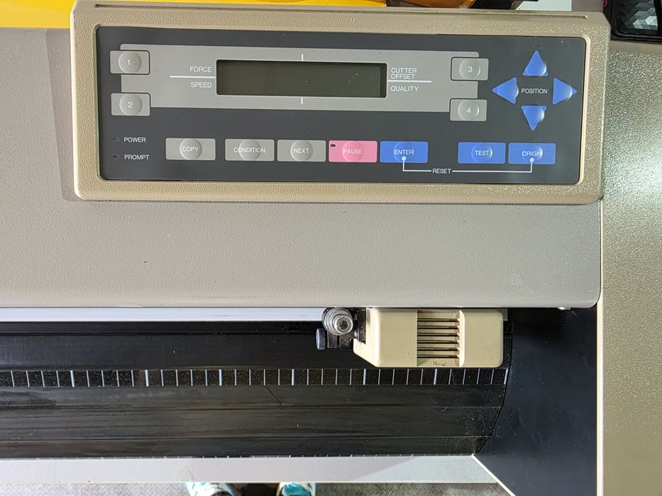 Cutter plotter Graphtec FC2100 80A Bucuresti Sectorul 4 • OLX.ro