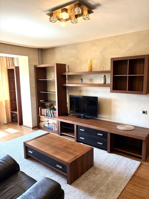 Inchiriez apartament 2 cam, renovat complet, malul Begai Timisoara • OLX.ro